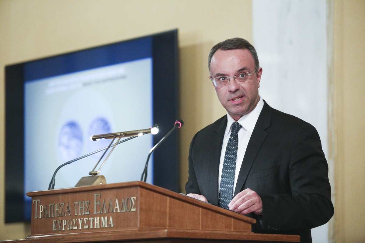 Δεσμώτες των Συριζαίων με γραβάτα. Πάνω από 32% η πτώση στις αλυσίδες ...