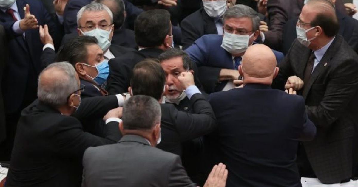 Σφαλιάρες στο τουρκικό κοινοβούλιο> Ιδού οι βουλευτές της χώρας που ...