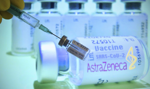 Γιατί το εμβόλιο της AstraZeneca αλλάζει τα δεδομένα - Κουρδιστό Πορτοκάλι