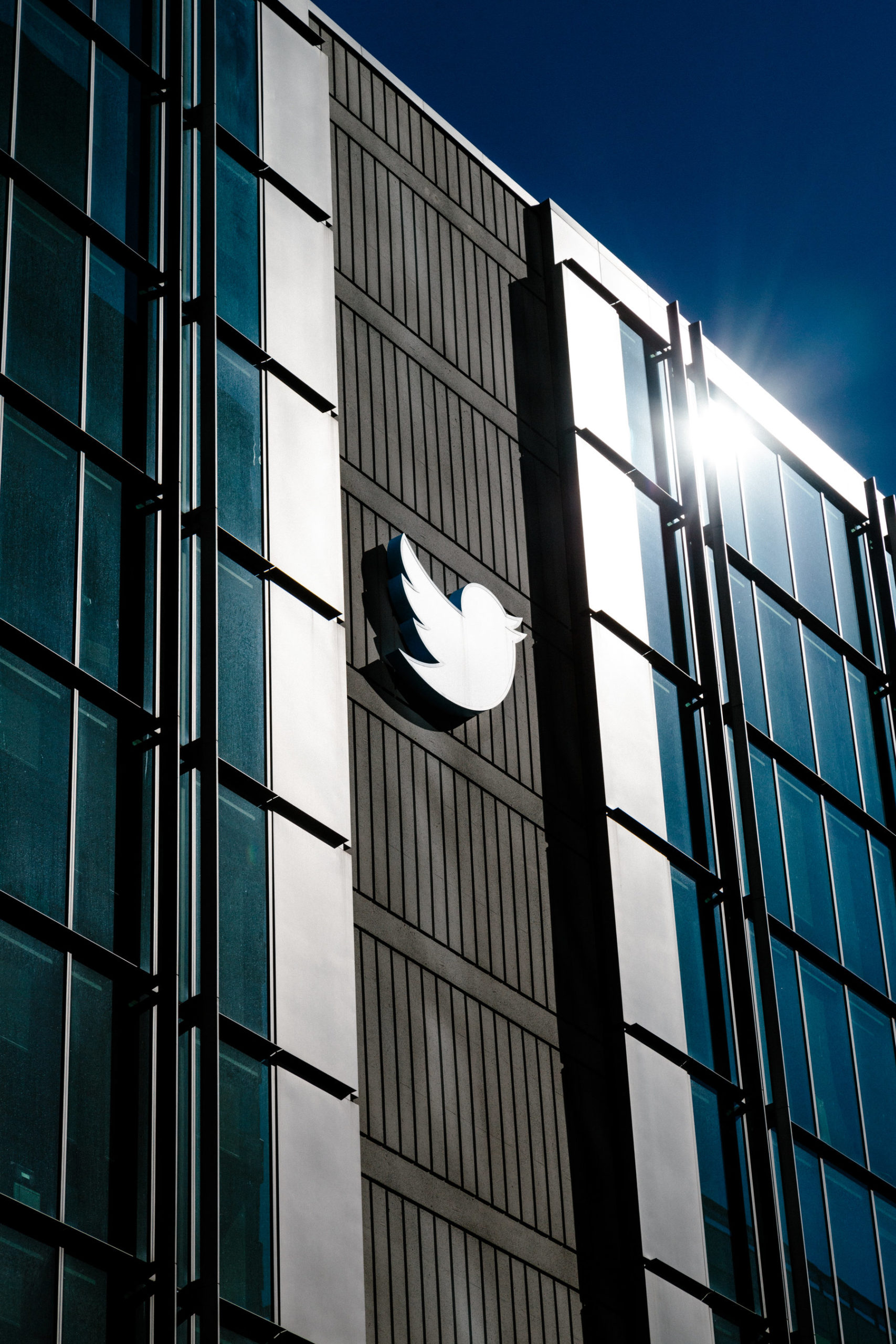 "Twitter" ή "Titter"; Σαρωτικές αλλαγές στη δημοφιλή πλατφόρμα ...
