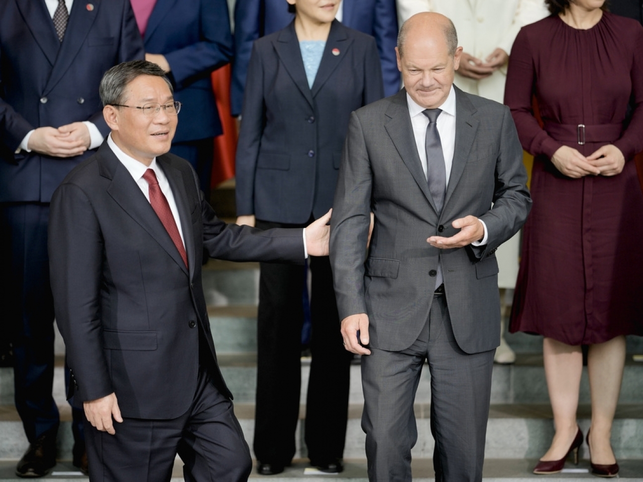 Bloomberg> Η Γερμανία υπό τον Olaf Scholz βρίσκεται σε μια από τις πιο ...