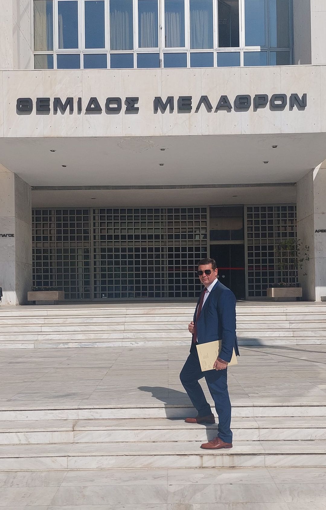 Tέμπη> Ο Δικηγόρος Στέλιος Σούρλας αναζητεί τον μυστηριώδη αγοραστή της ...