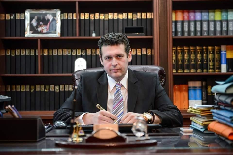 Tέμπη> Ο Δικηγόρος Στέλιος Σούρλας αναζητεί τον μυστηριώδη αγοραστή της ...