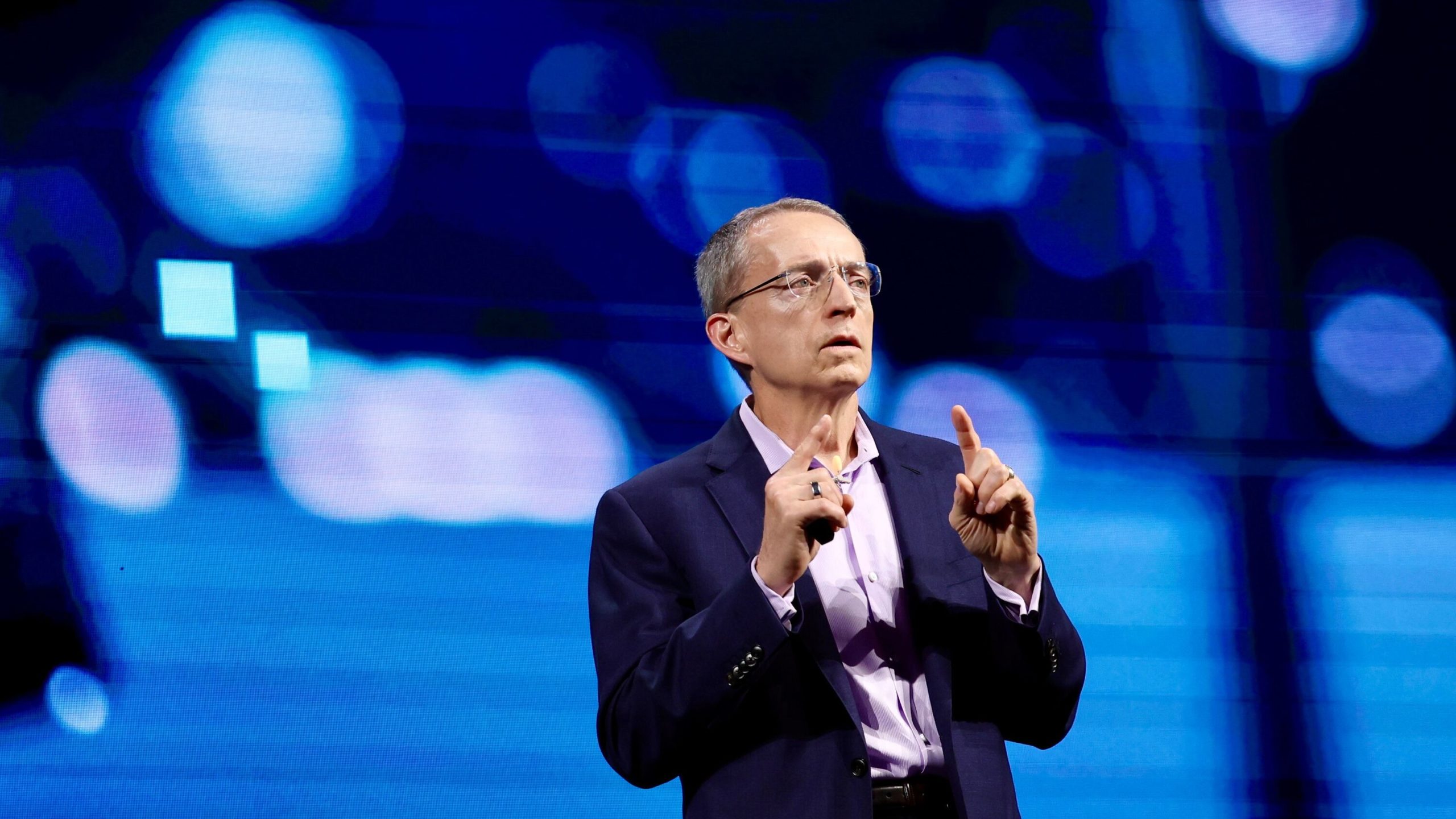 Intel> Σε σοκ ο τεχνολογικός κολοσσός της Silicon Valley περικόπτει 15. ...