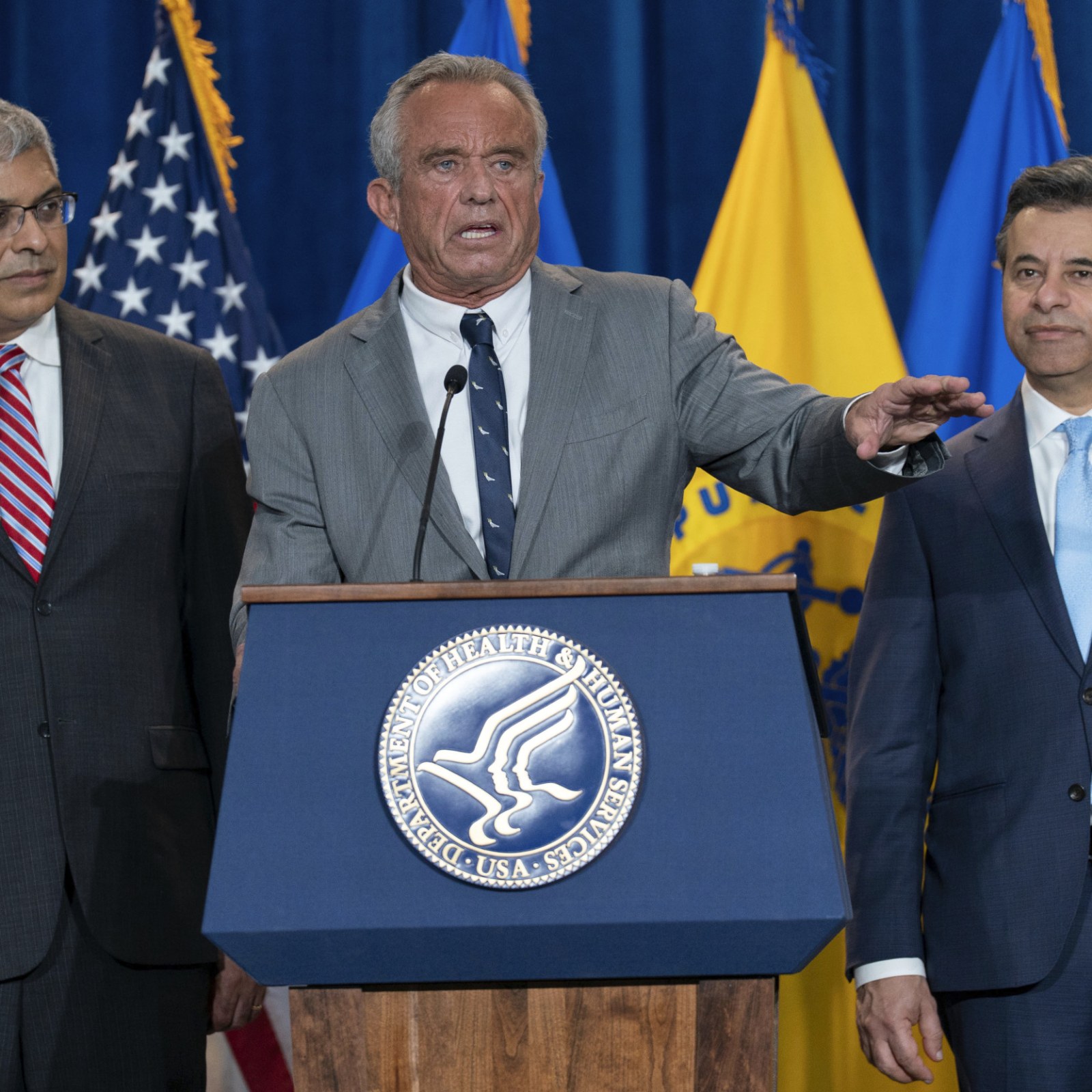 Robert F. Kennedy Jr.> Διεφθαρμένα τα ιατρικά περιοδικά The Lancet, New ...