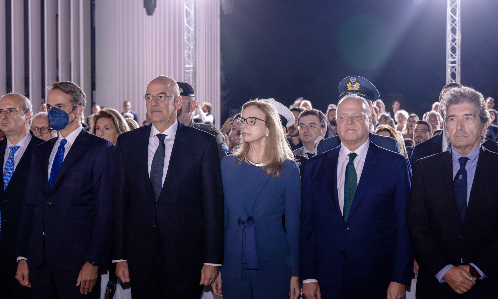 Η METLEN παρέδωσε στο ΥΠΕΘΑ τη νέα βιοκλιματική πρόσοψη του ιστορικού ...